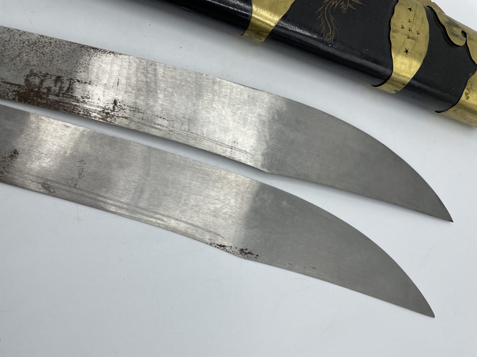 Double épée chinoise Kung Fu - Ressourcerie Histoires Sans Fin