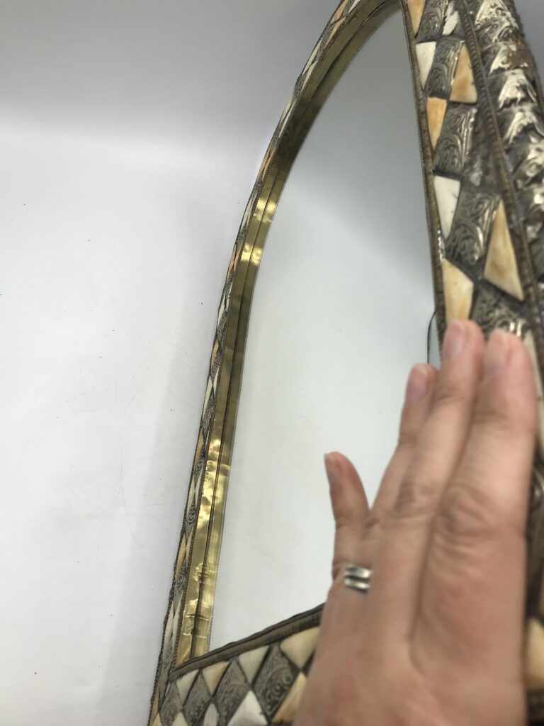 Miroir Oriental en os de grande taille - Ressourcerie Histoires Sans Fin