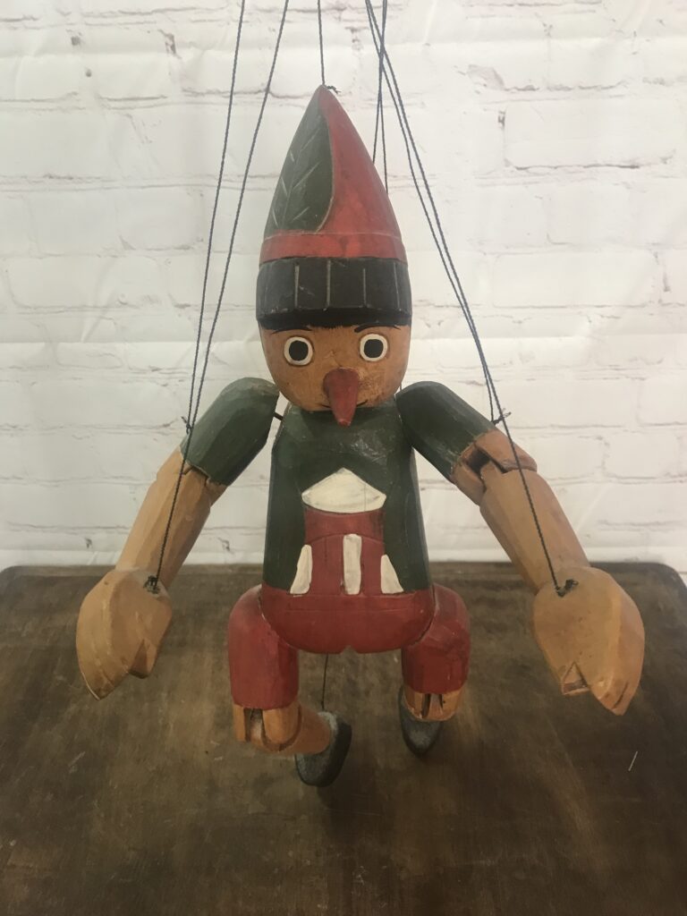 Marionnette ancienne à fil Pinocchio en bois fait main - Ressourcerie ...