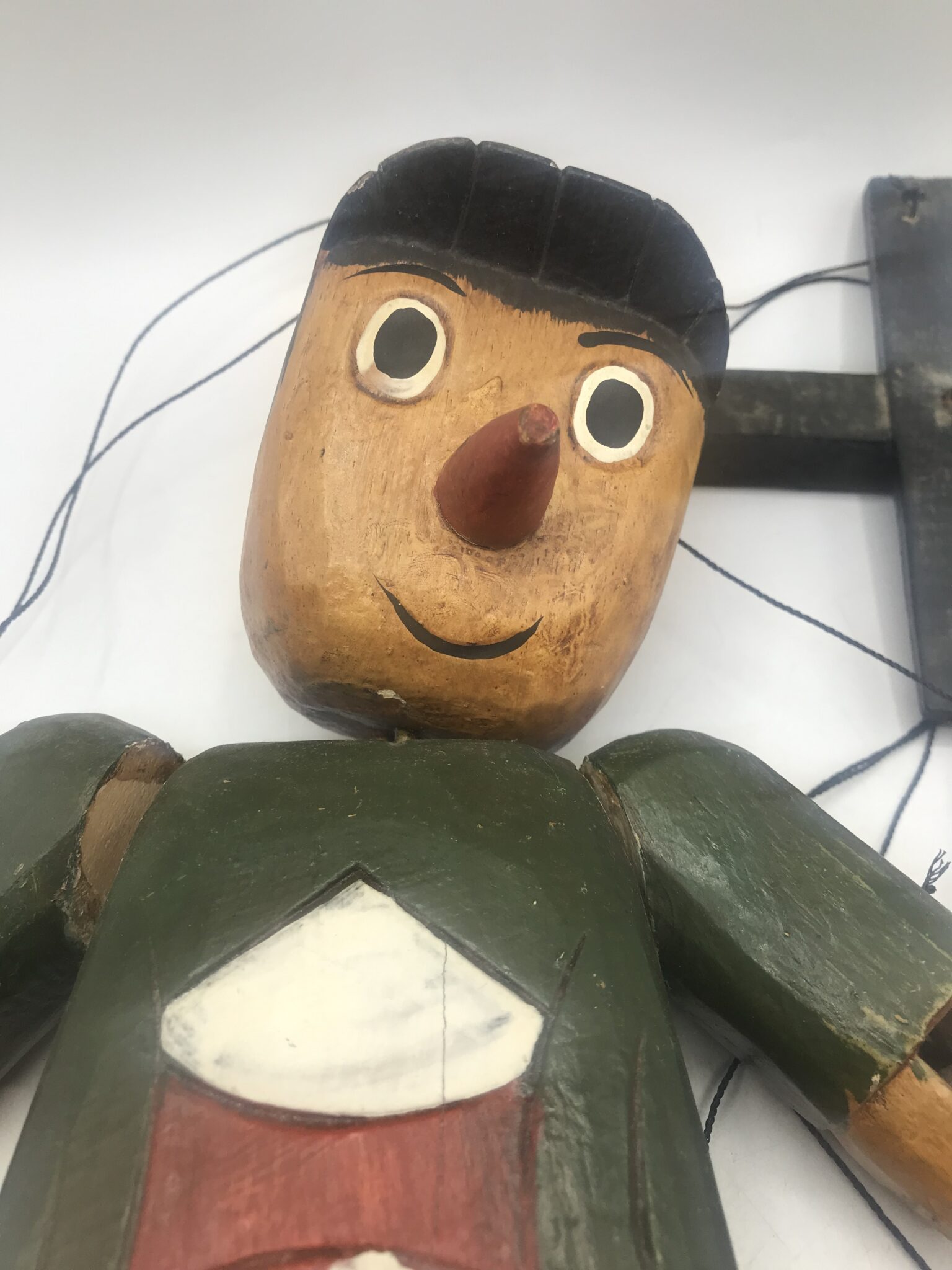 Marionnette ancienne à fil Pinocchio en bois fait main - Ressourcerie ...