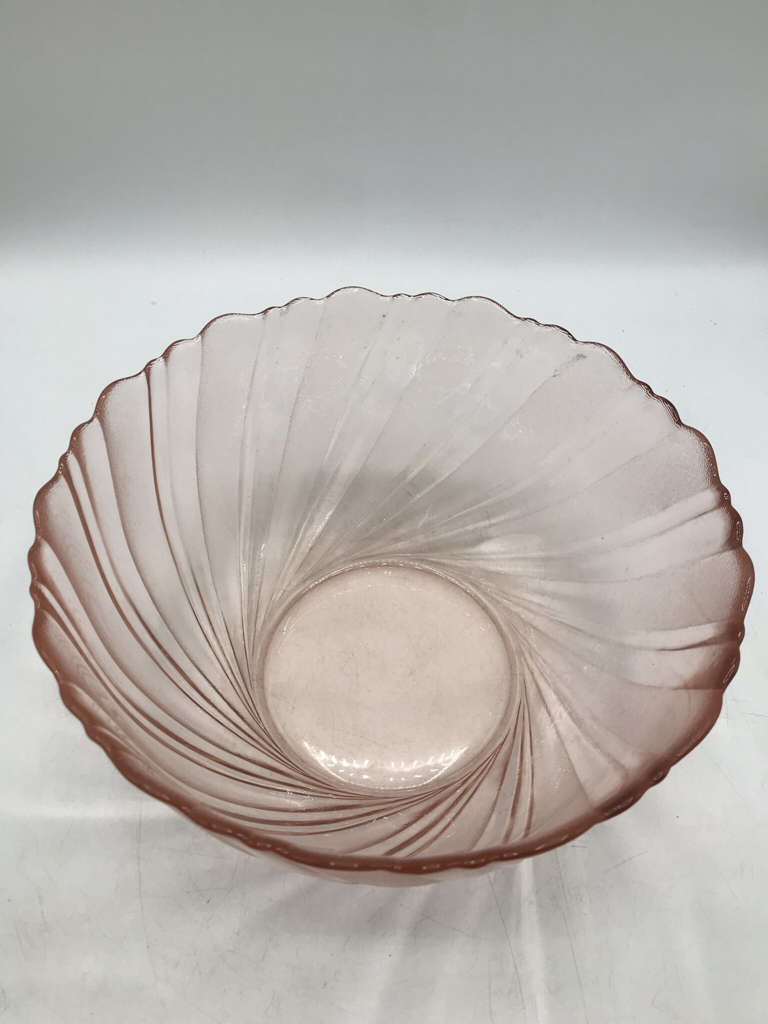 Saladier Rosaline verre rose - Ressourcerie Histoires Sans Fin