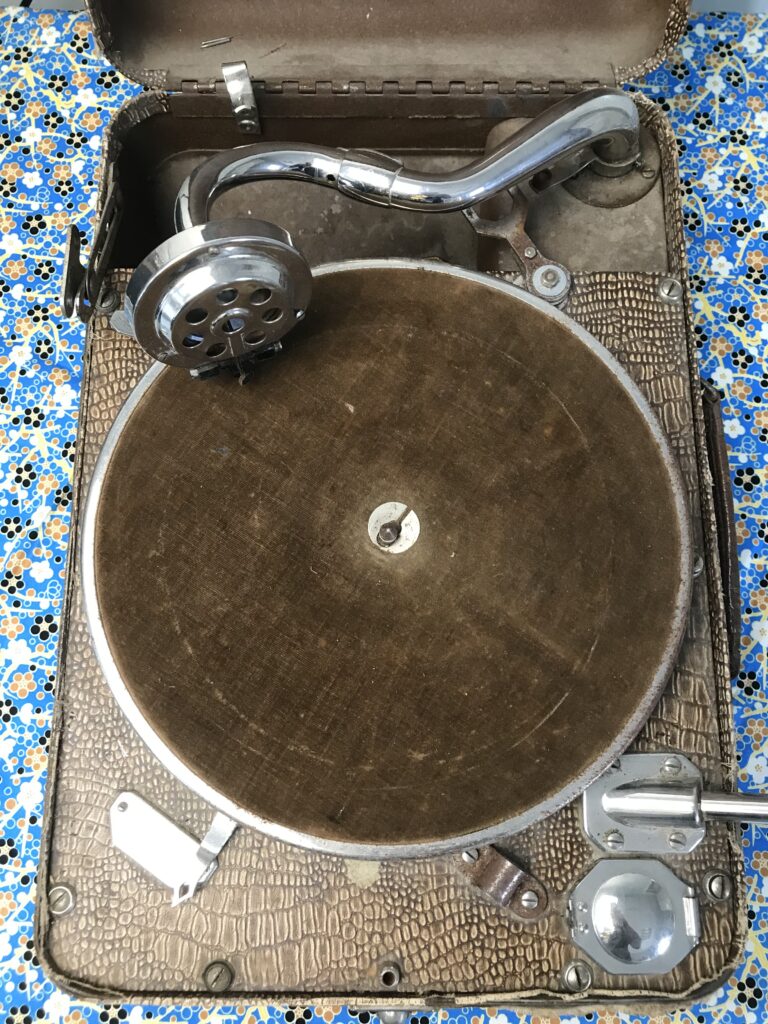 Gramophone Pathé de 1921 - Ressourcerie Histoires Sans Fin