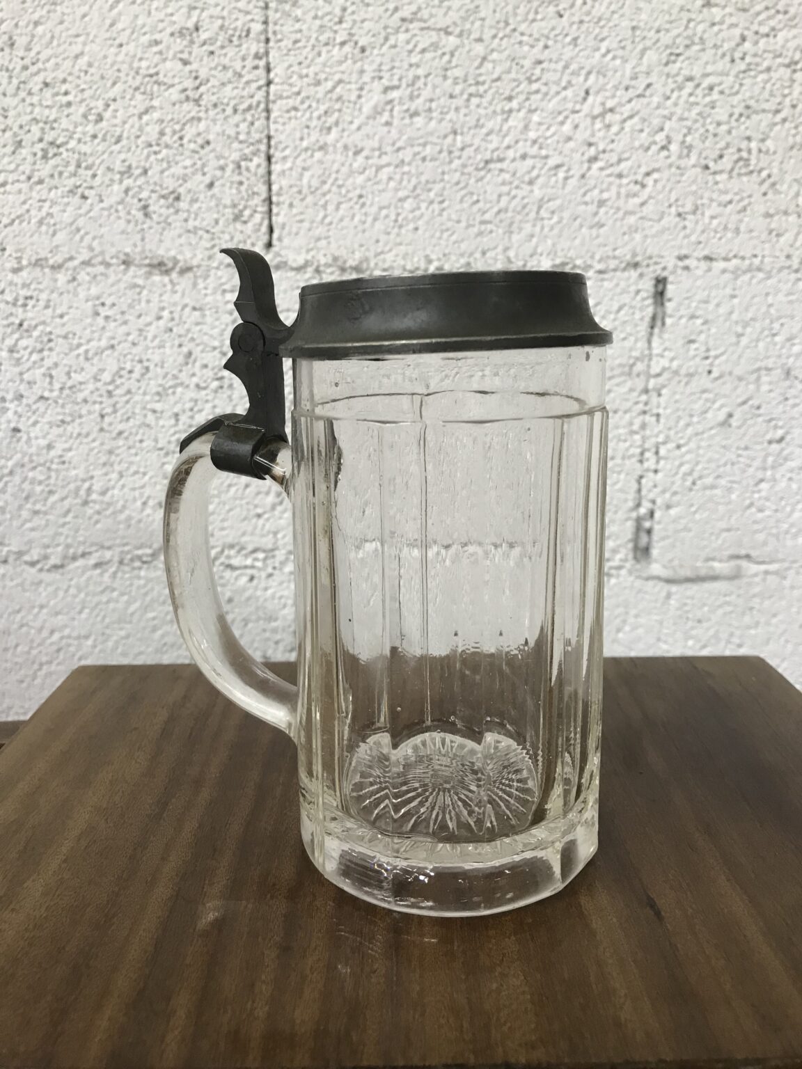 Ancienne chope à bière Allemande - Ressourcerie Histoires Sans Fin